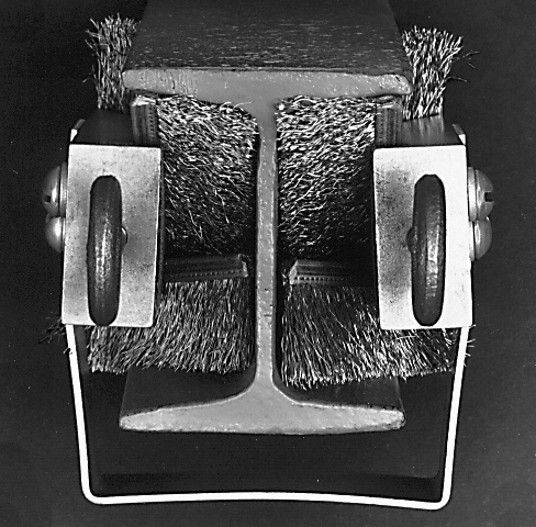 I-Beam Rail Brush Cleaners • Non-Powered Conveyor Cleaner